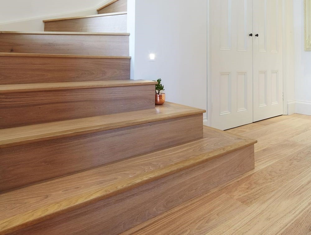 STAIRS: COATINGS THAT UNITE SAFETY AND SOPHISTICATION - KBS Floor